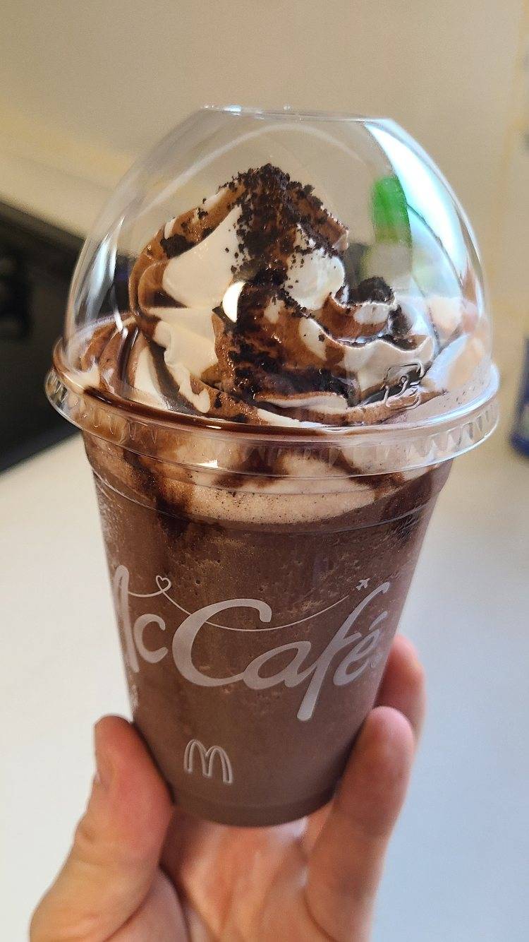 ケイト a.k.a シヴァ 1484011 2742 1