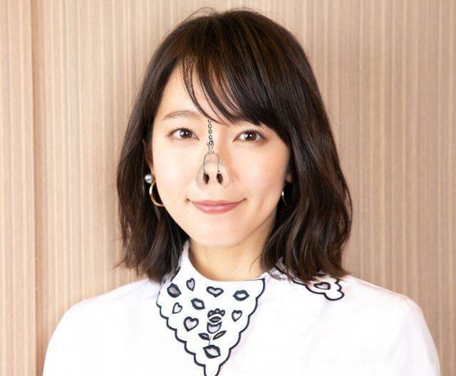 Nose Hook 1943965 185 1